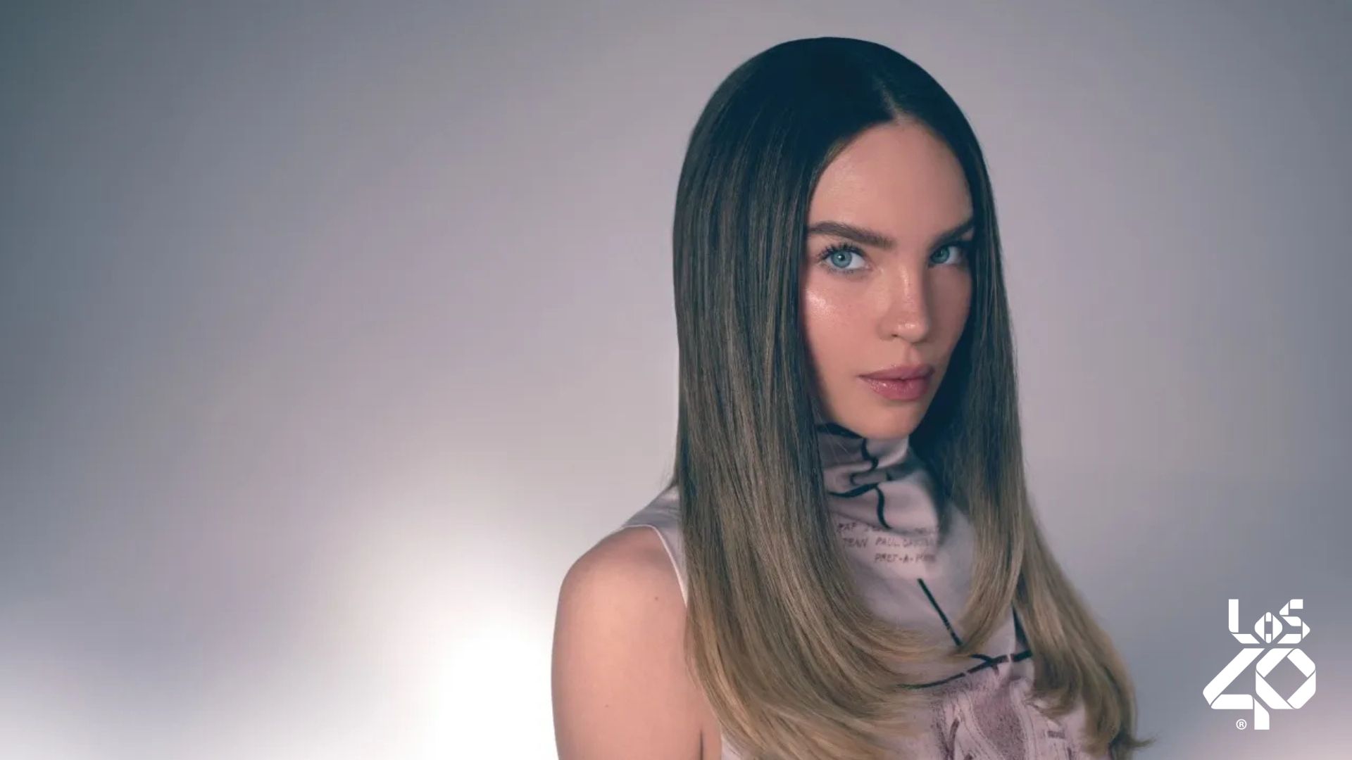 Así fue la entrevista de Belinda con The Hollywood Reporter. - Los 40 Cuernavaca - 96.5 FM